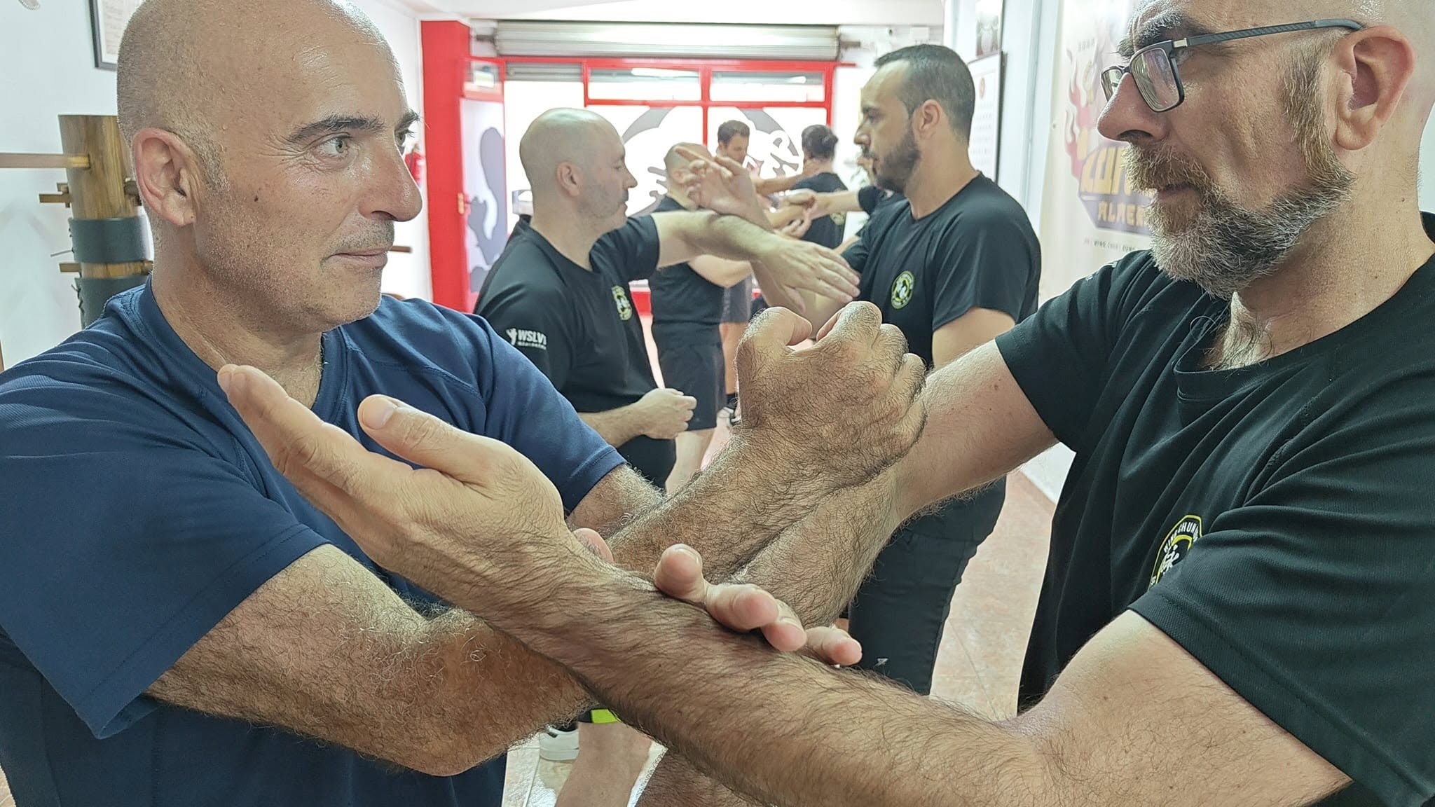La esencia del Pak Sao y el Pak Da: Diferencias clave en el wing chun ...